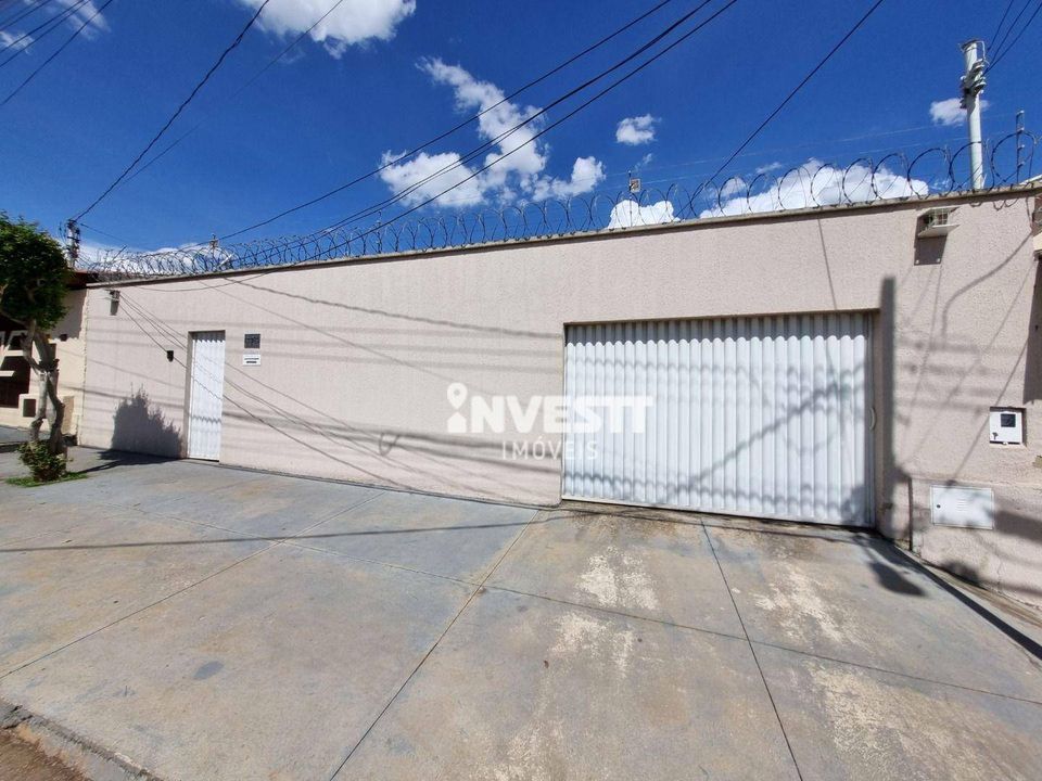 Casa com 2 quartos, 372 m² em Setor Perim, Goiânia - ZAP Imóveis