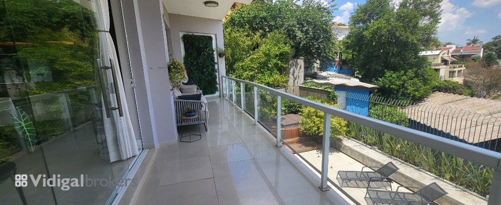Casa com 4 quartos e com piscina, 329 m² na Zona Oeste em Alto de ...